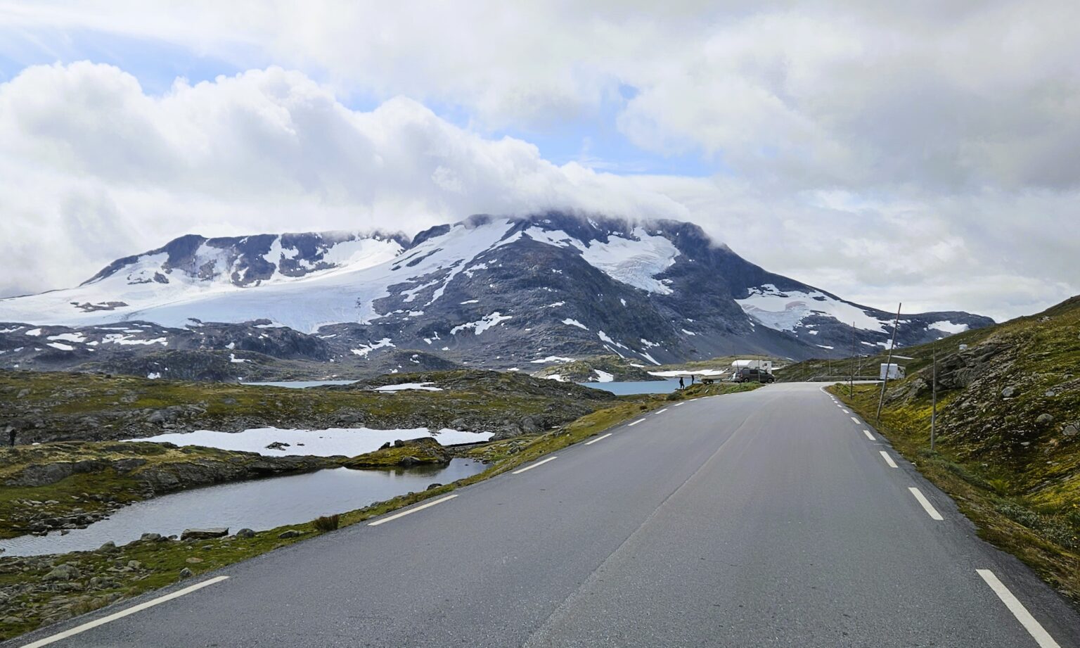 Sognefjellet road trip - Norway’s highest mountain pass - Epic Road ...