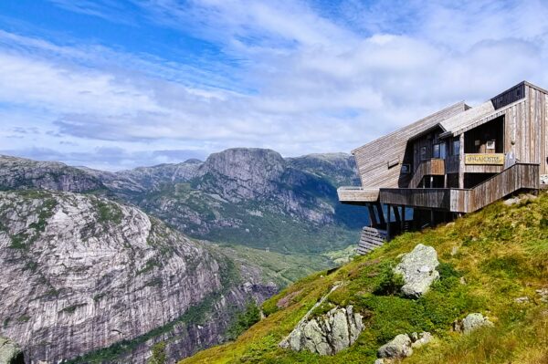 Lysebotn Road Trip: Driving the Lyseveien Scenic Road to Lysefjord ...
