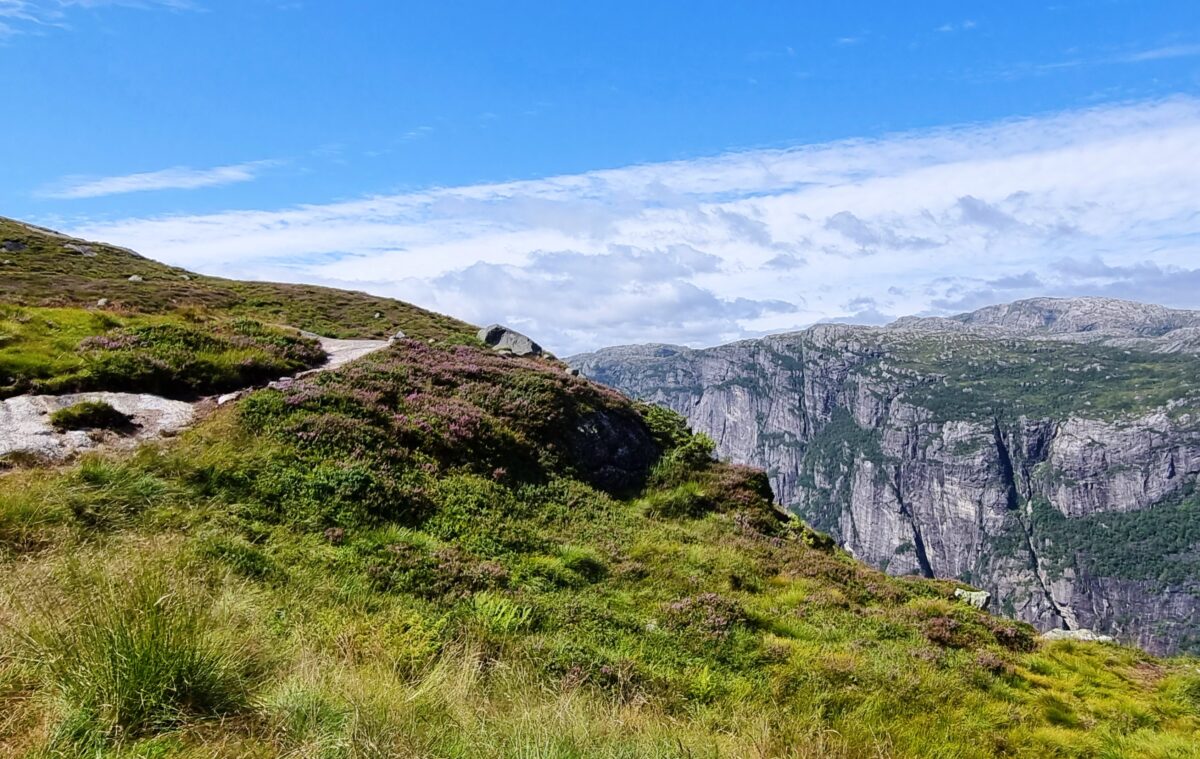 Lysebotn Road Trip: Driving the Lyseveien Scenic Road to Lysefjord ...